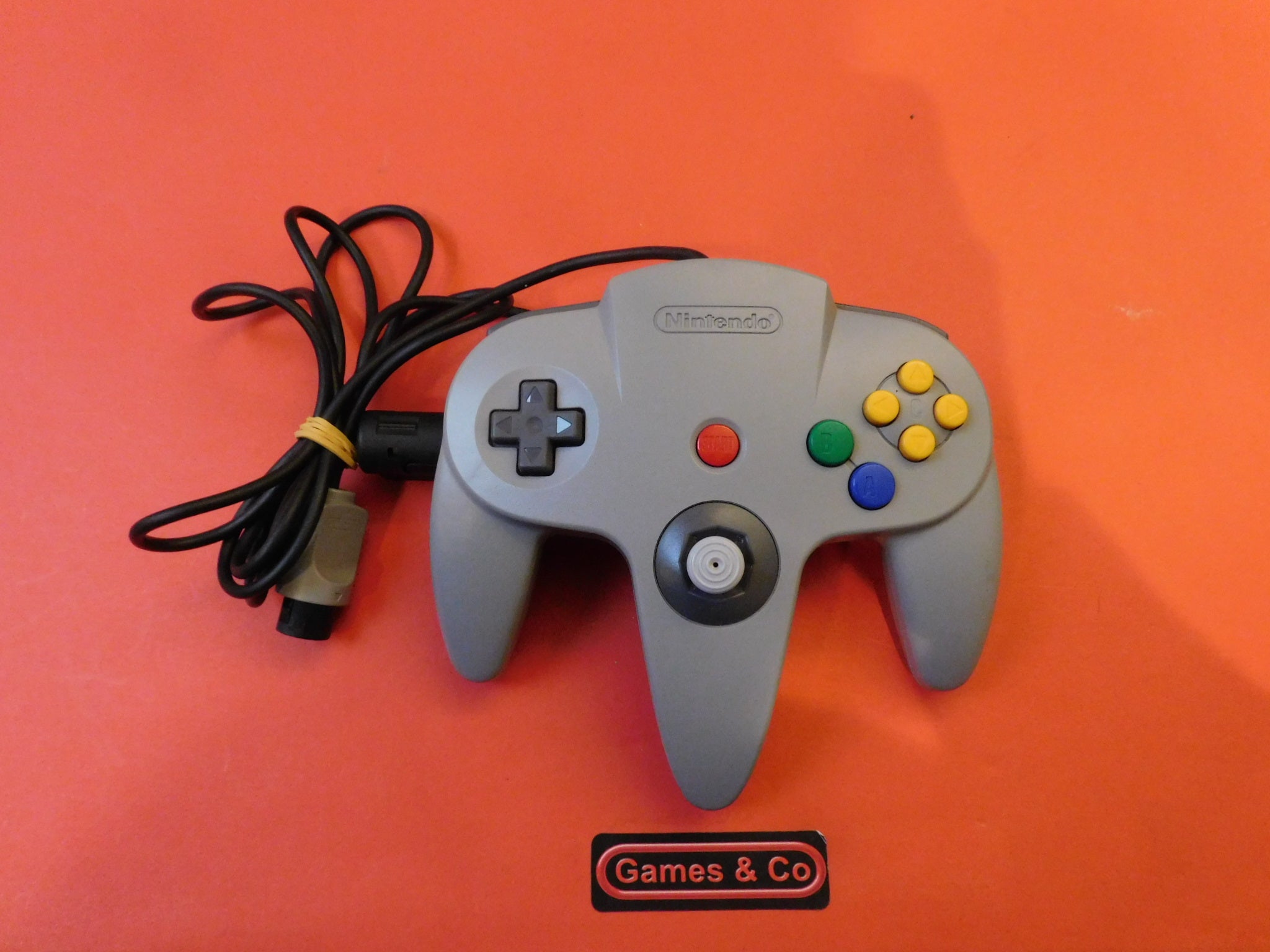 NINTENDO 64 CONTROLLER