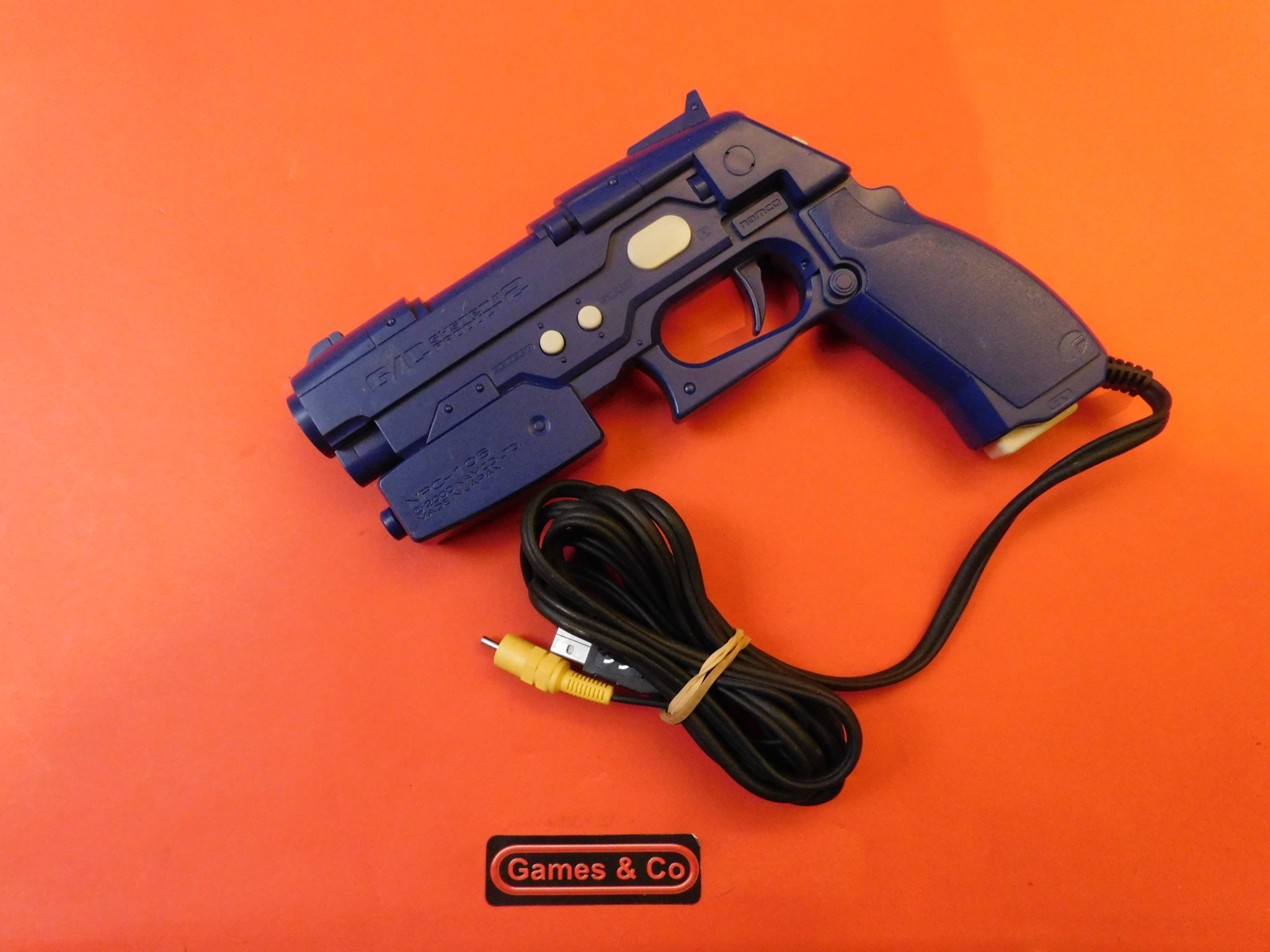 G CON 2 LIGHTGUN NPC-106